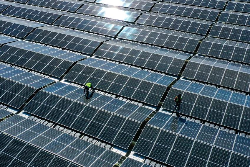 Manpower shortage dims solar panel boom in Germany