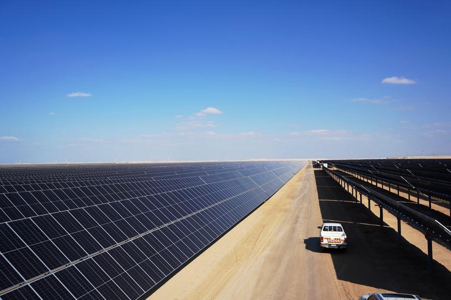 Masdar targets early 2024 financial close for Al Henakiyah Solar PV IPP ...
