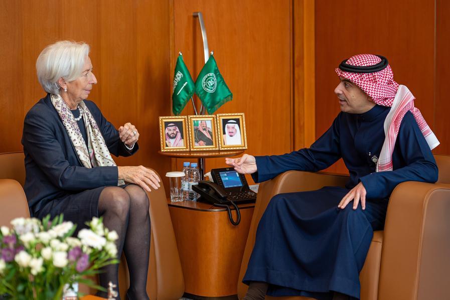 SAMA Governor meets the President of the European Central Bank in Riyadh