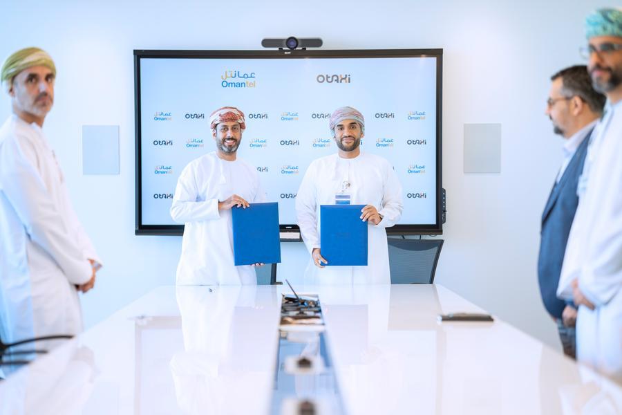 Omantel inks partnership with Otaxi to provide tourist sim card