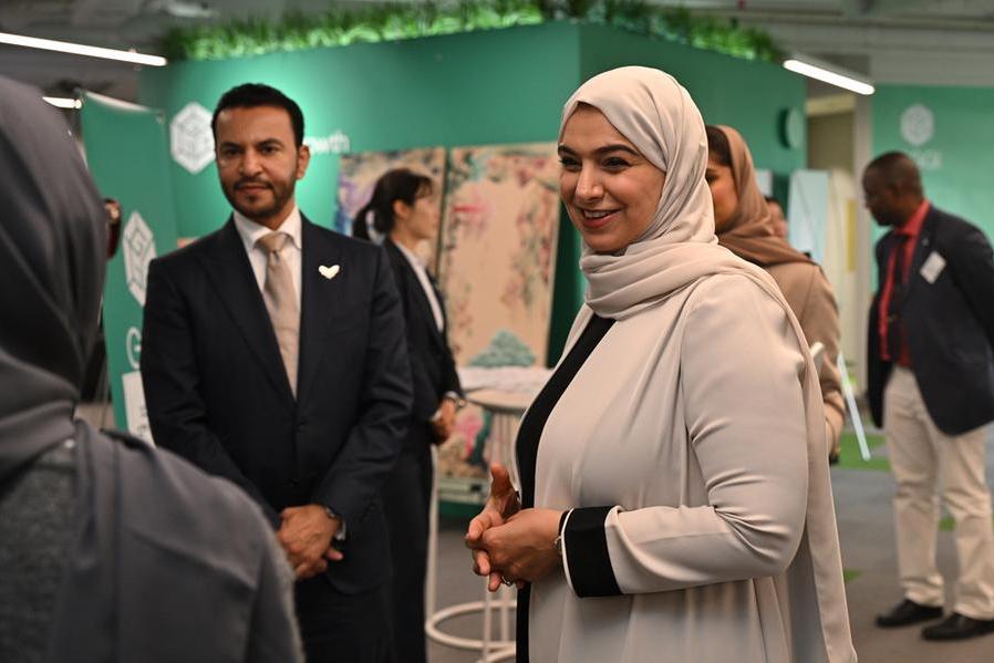 Her Excellency Dr. Amna bint Abdullah Al Dahak champions green growth ...