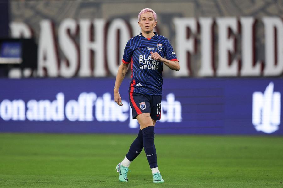 US star Rapinoe departs football with injury and defeat in NWSL final