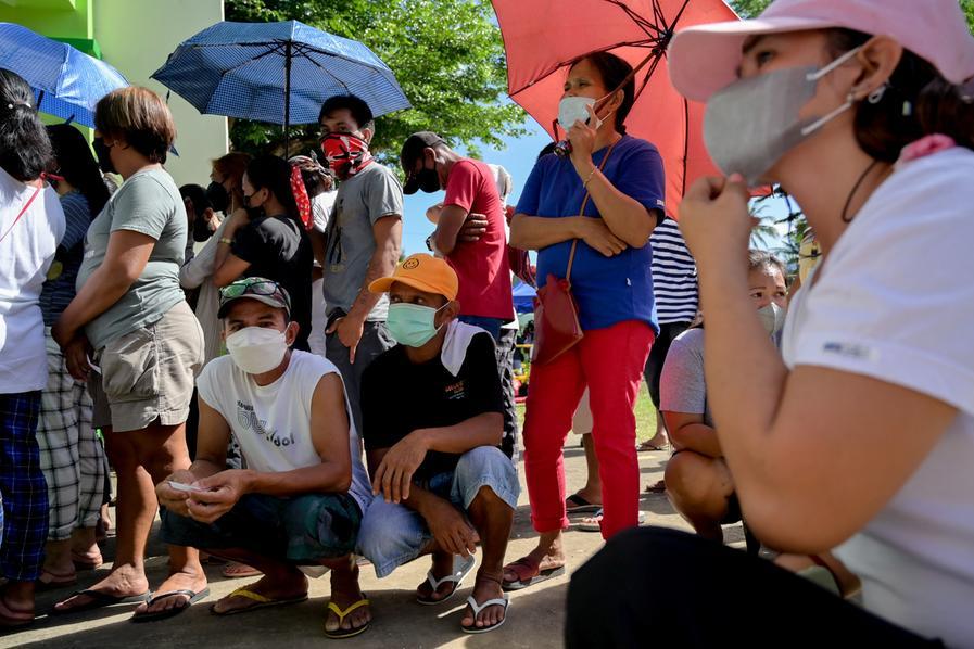 Philippine voters go to polls to elect new president