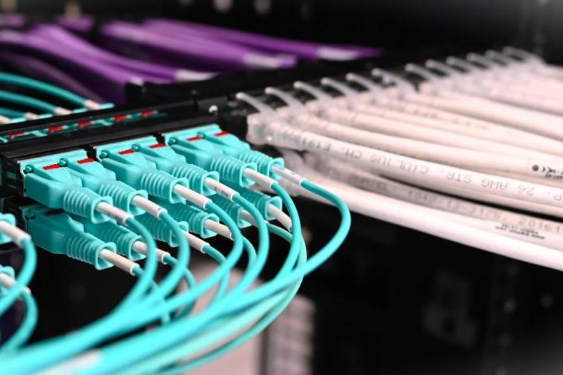 Siemon LightVerse copper/fibre combo patch panel wins 2024 BIG Innovation Award