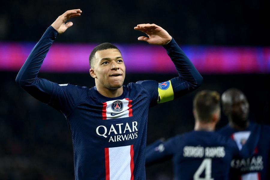 Record-breaking Mbappe determined to carry PSG past Bayern