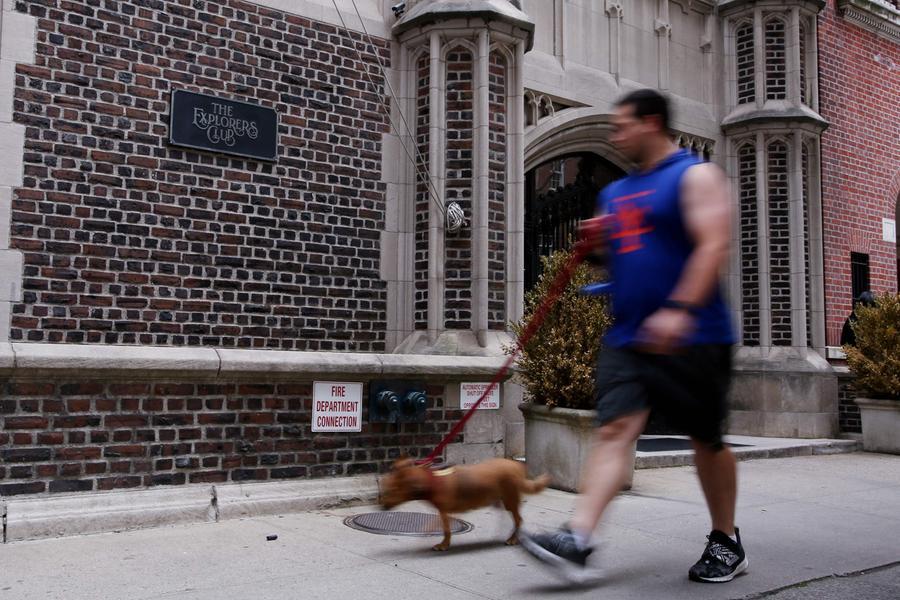 'Loving husband, dedicated father': Family's tribute as Dubai explorer ...