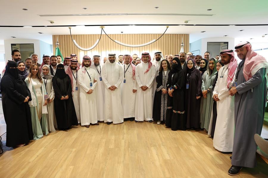 Saudi Minister of Communications and Information Technology visits ...