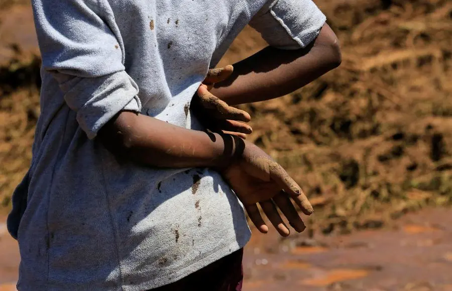 Deadly floods cause dam burst in central Kenya