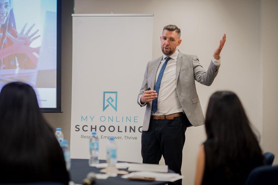 مدرسة My Online Schooling تطلق قاعدتها في دبي