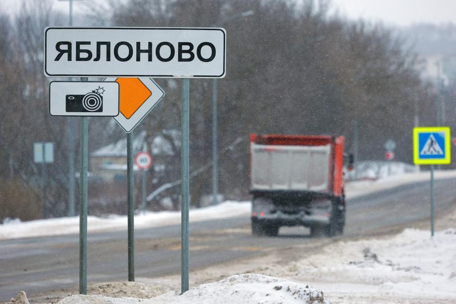 Uncertainty hangs over Russia's version of POW plane crash