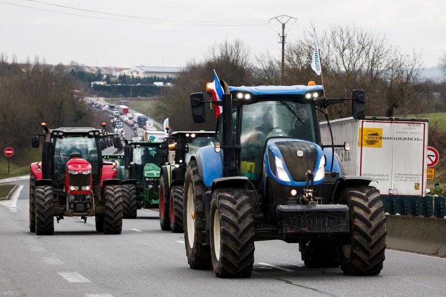Europe's angry farmers fuel backlash against EU ahead of elections