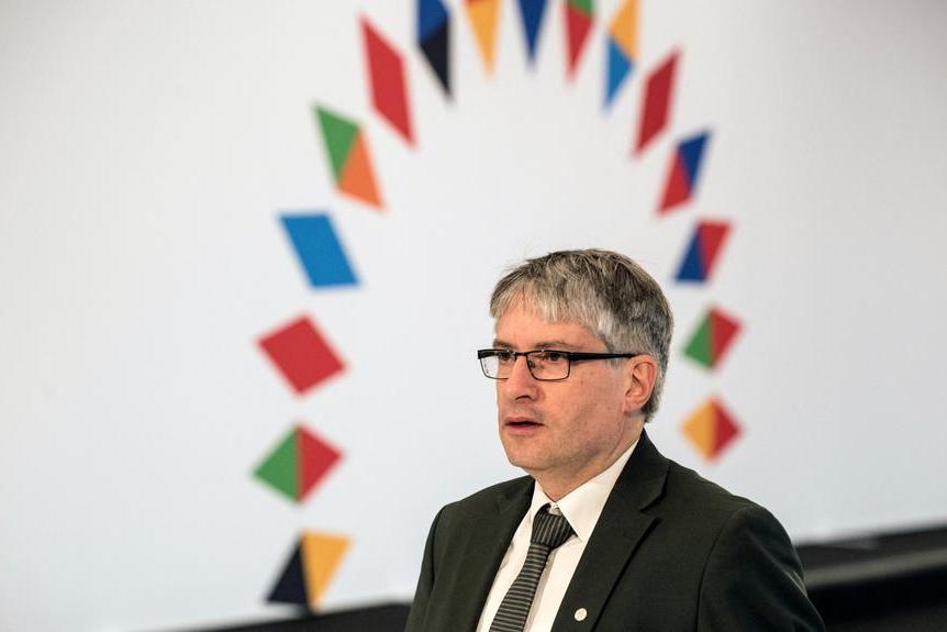 France pushes nuclear energy, raising German hackles