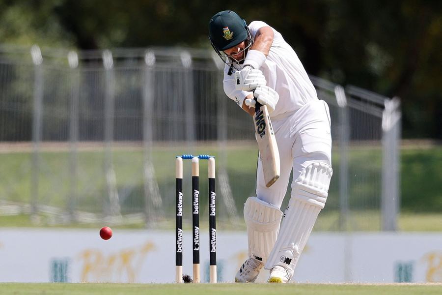 Markram returns in style as South Africa make strong start