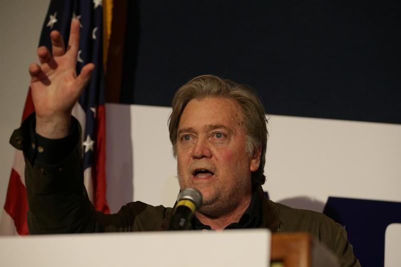 Steve Bannon surrenders to face New York criminal charges in border ...