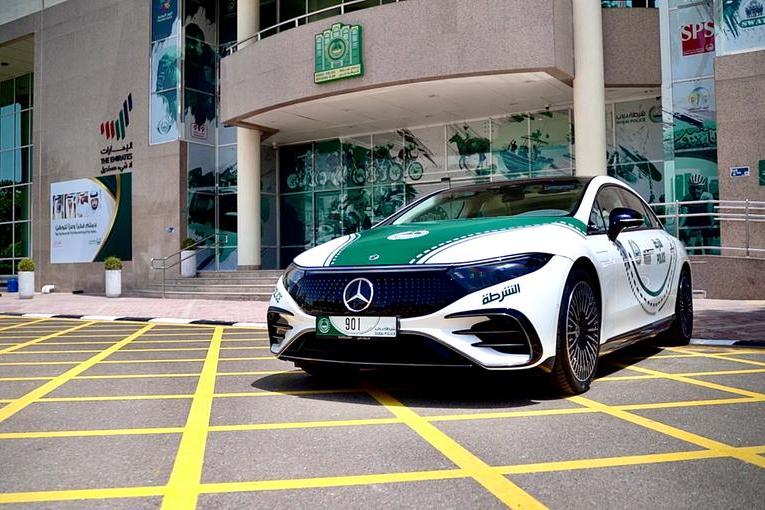Dubai Police foil $3.3mln luxury oud theft