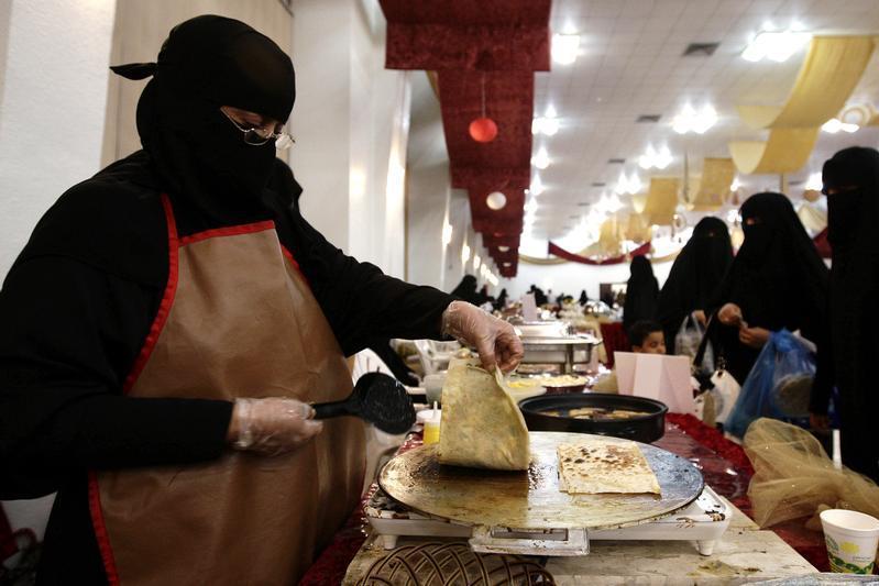 Saudi Arabia announces formation of national committee for food security