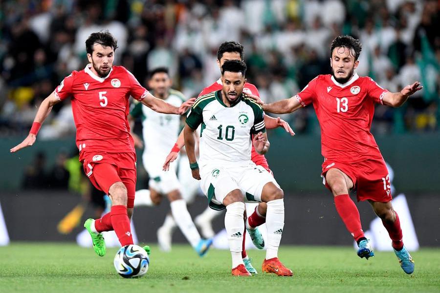 Saudi national team extends lead in World Cup qualifiers with hard ...