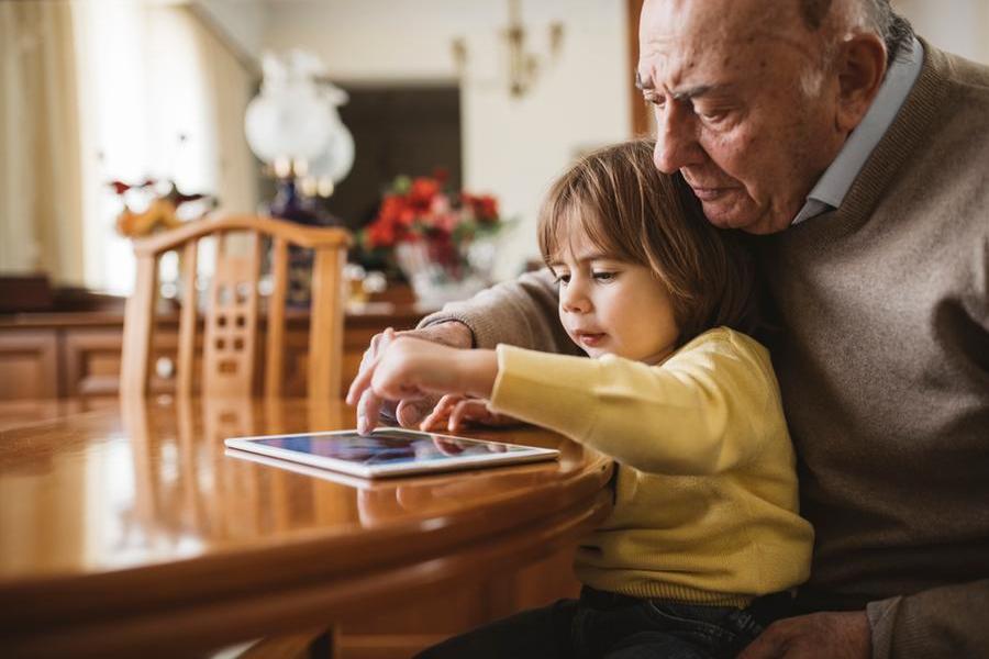98% households have Internet connection in Oman