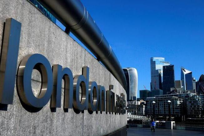 UK private sector sees scant growth ahead, CBI says