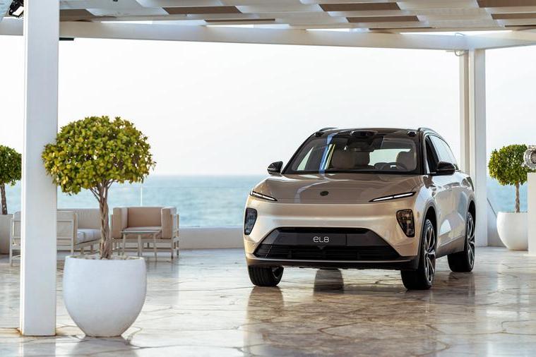 NIO EL8 launches in the UAE, redefining electric mobility