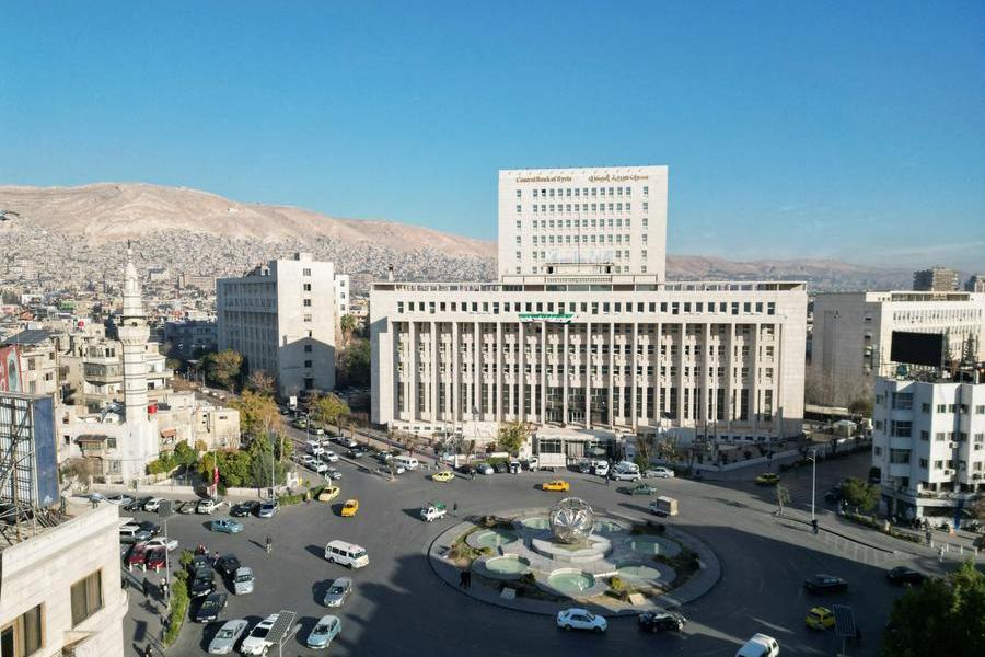 Syria gives banks six months to absorb losses from Lebanese crisis