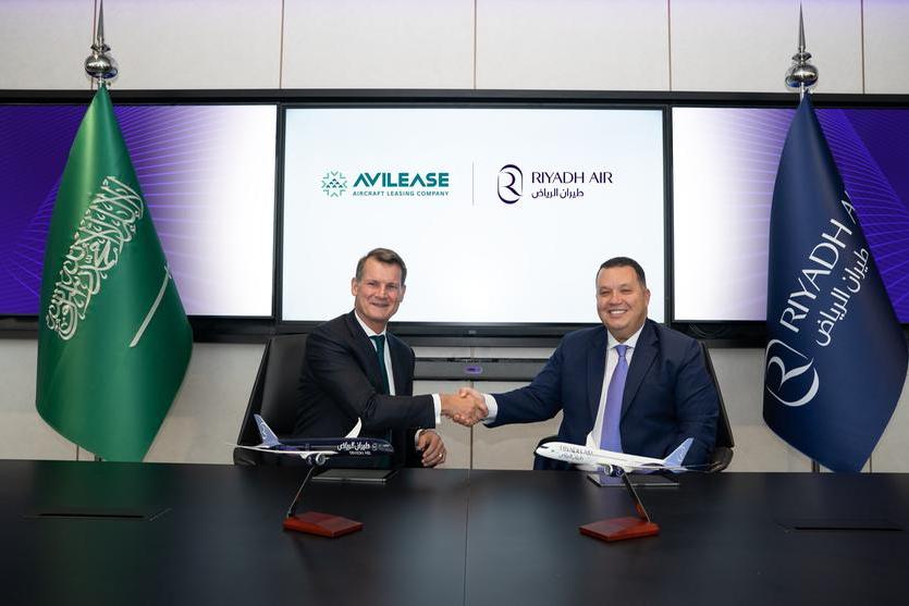 AviLease and Riyadh Air signs landmark first lease for Boeing 787-9 ...