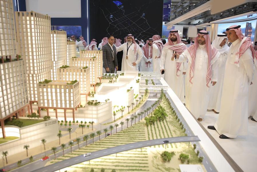 Al Basateen and Riyad Capital launch SAR 2bln fund to develop Kings ...