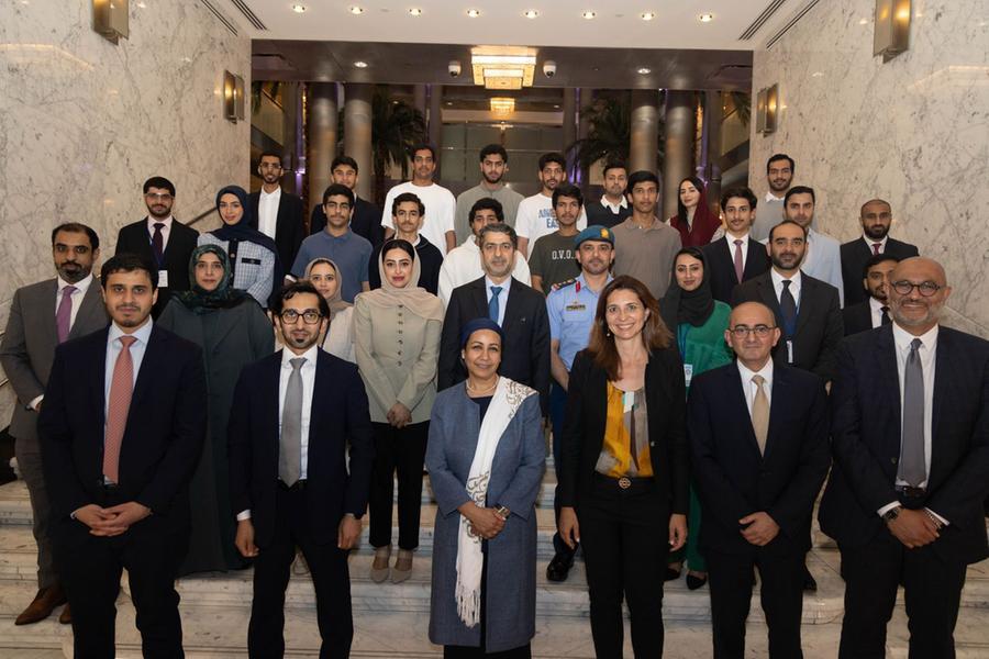 Ministry of Finance organises awareness session for Emirati students in ...