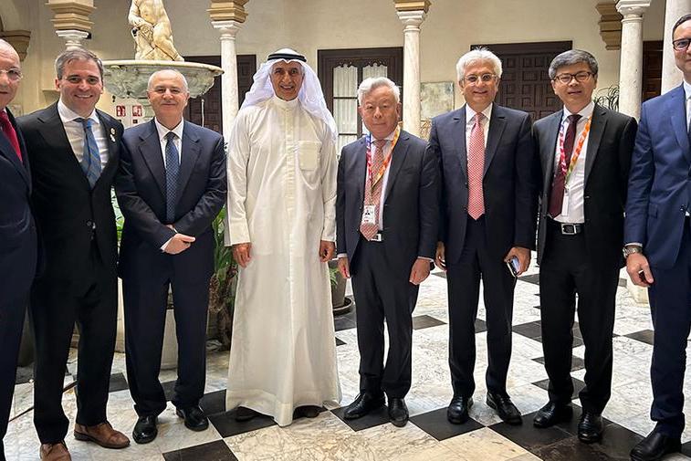 AIIB and Arab Fund forge strategic partnership to advance sustainable ...