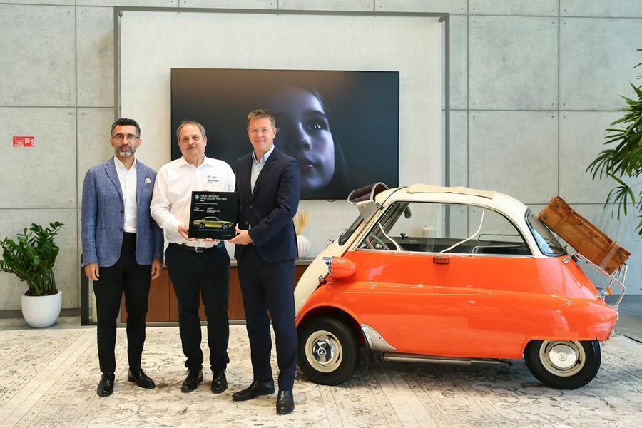AGMC becomes an official BMW classic partner