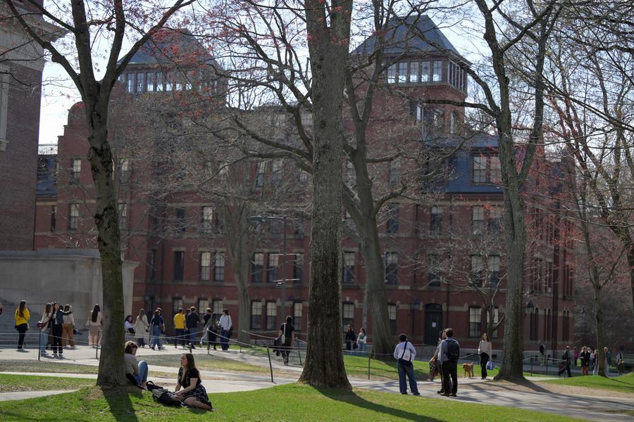 Trump admin blocks Harvard from enrolling int'l students
