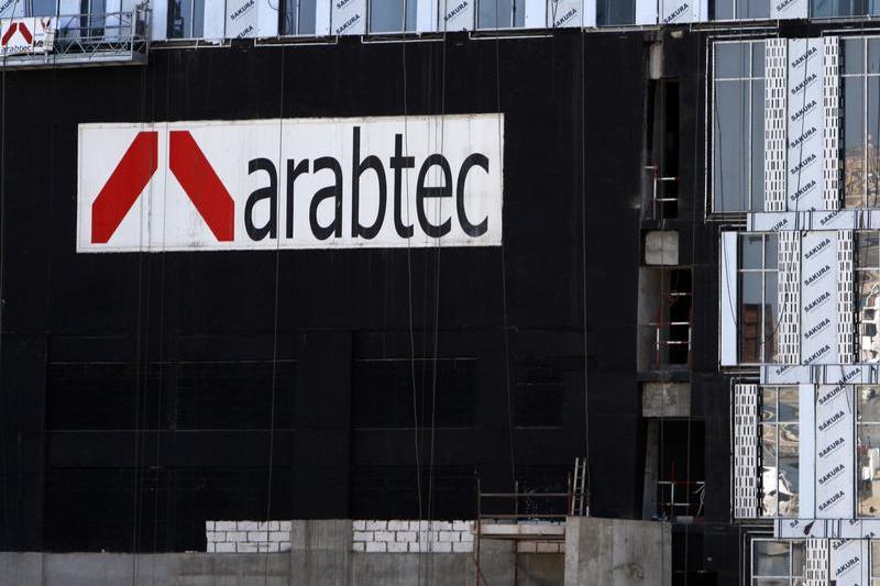 UPDATE 1-Egypt denies Arabtec project to build a million homes has stalled