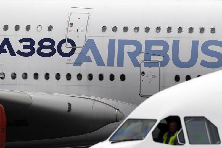 Airbus to scrap A380 superjumbo production as sales slump