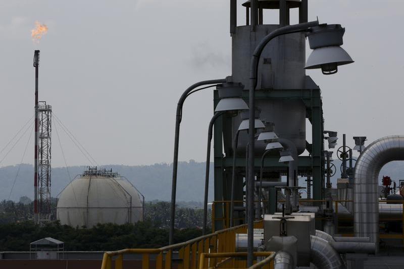 Indonesia's Pertamina picks Oman's OOG, Cosmo Energy unit for $10bln ...