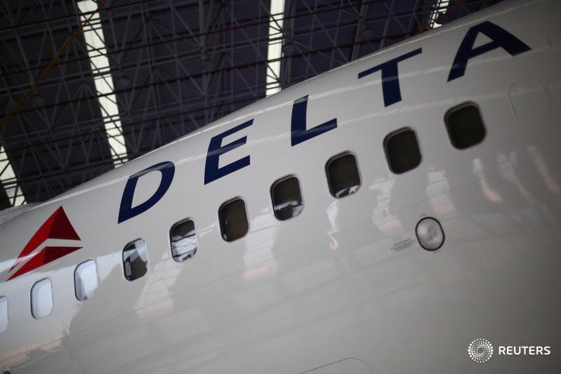 Delta to retire Boeing 777 aircraft fleet to rein in costs