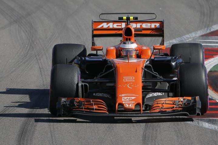 Motor racing-McLaren offer F1 simulator role for virtual racer