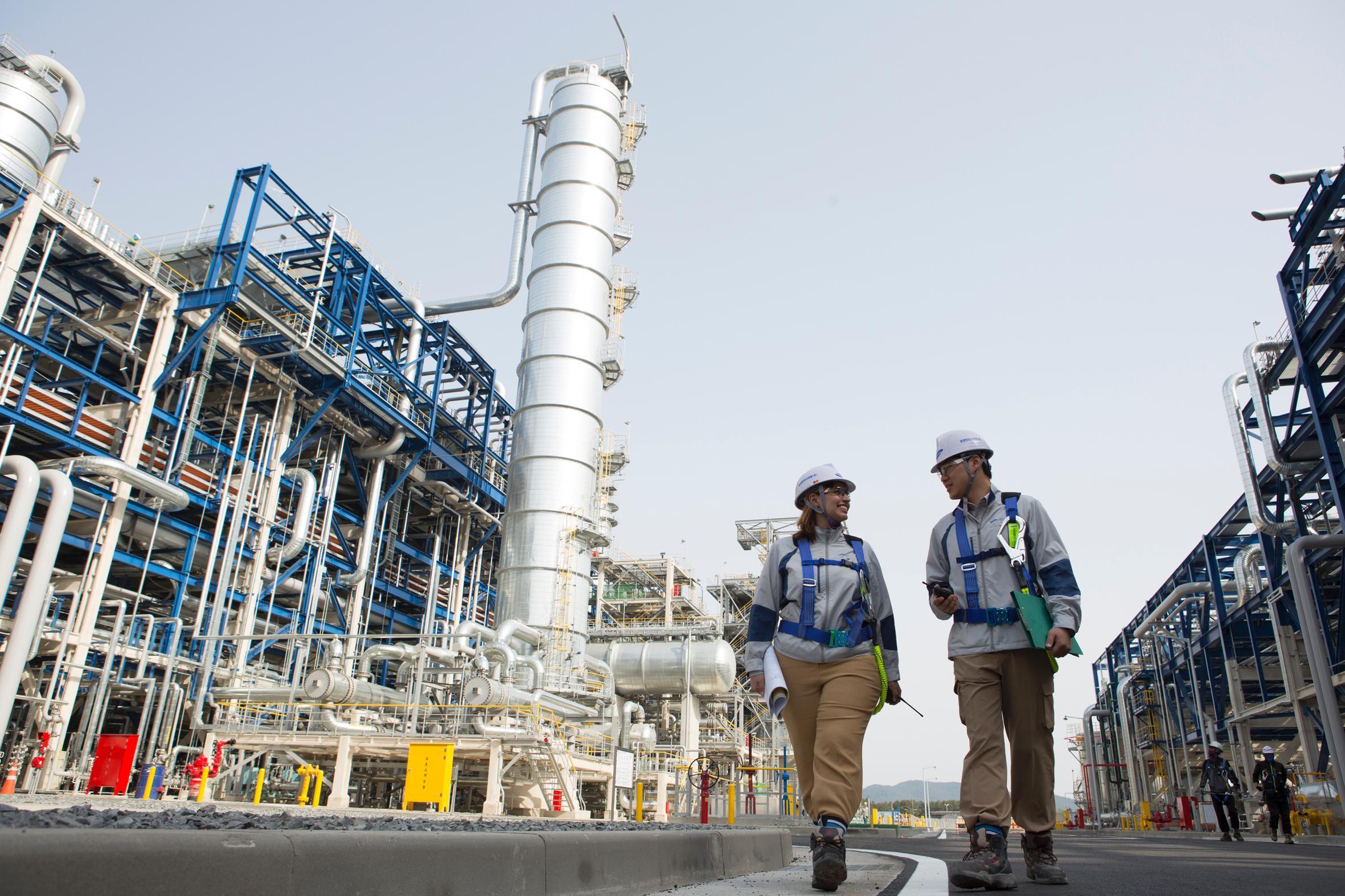Petrofac completes $1.25bln integrated project in Oman