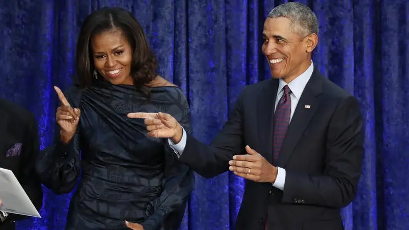 Obamas unveil official portraits