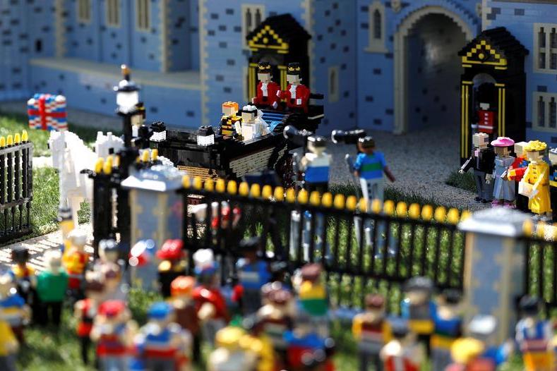 Toymaker Lego to open 80 new shops in China this year