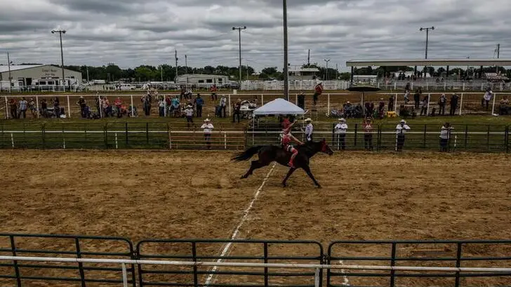 Indigenous tribes revive horse heritage with bareback races in Oklahoma