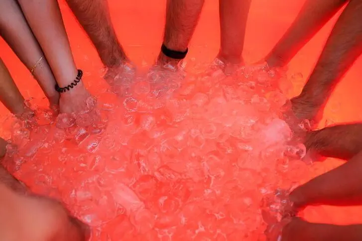 Ice baths bring relief in the heat of UAE desert